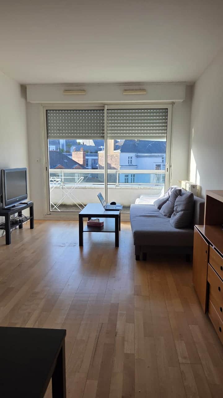 Cozy T2 Dans Le Centre Avec Balcon - Betton