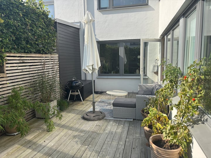 Townhouse Med Egen P-plats - 