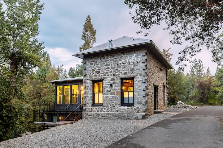 The Power Haus | Designer Home Downtown - Grass Valley, CA