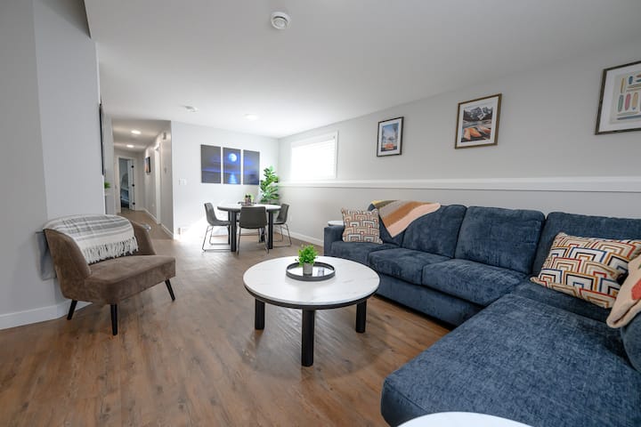 Chic 2br Suite • Smart Tv • Free Wifi • Parking - Westlake