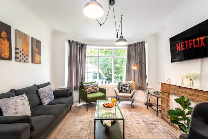 Kgv Stays - Serenity House, 3 Bed With Parking - Southampton Airport (SOU)