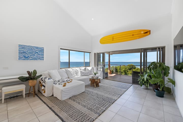Ziggy's Beach House - Ocean Views, Jacuzzi, Sauna! - Arrawarra