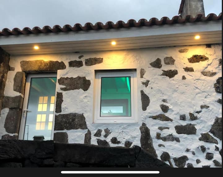 Ferreiro Do Cabeço House - ピコ島