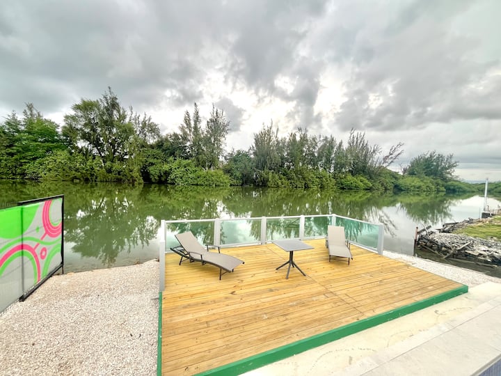 Lakefront Getaway - Puerto Rico