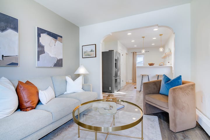 Modern 2-bedroom Close To American Family Field - Milwaukee, WI