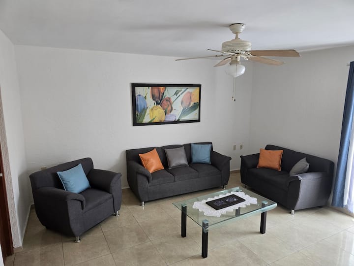 Casa Familiar Con Cuartos Climatizados, Wifi, Tv40 - Costa Dorada