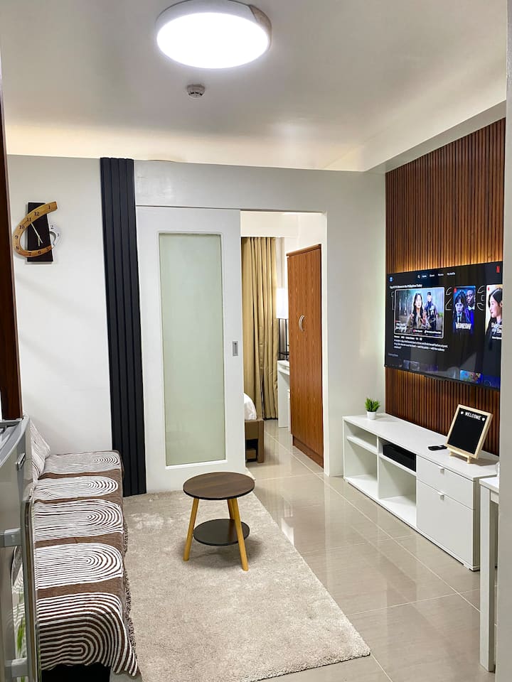 Ahavah Suite At Shore Residences Moa W/ Netflix - Metro Manila