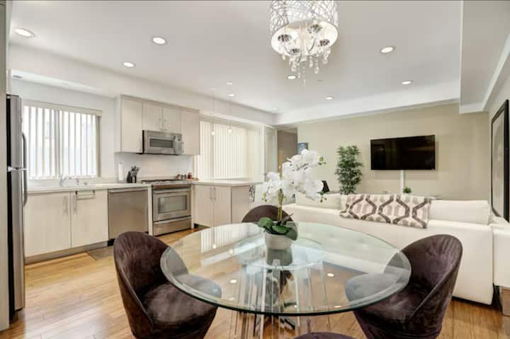 Beverlyhills Dreamhome By Stanley Dr & Gregory Way - Beverly Hills, CA