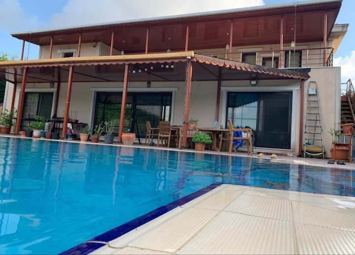 ÖZel Havuzlu & Sinema Odalı Villa | Private Pool - Çatalca