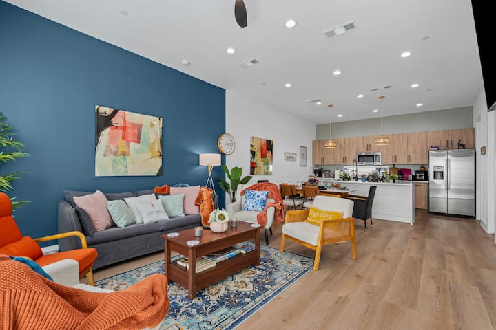 The Sapphire: 3bd In The Heart Of Dallas & Cozy! - Dallas, TX