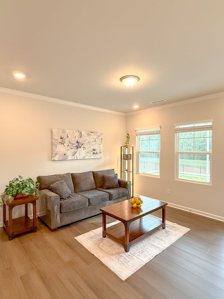 Room J With Shared Bathroom - Durham, NC