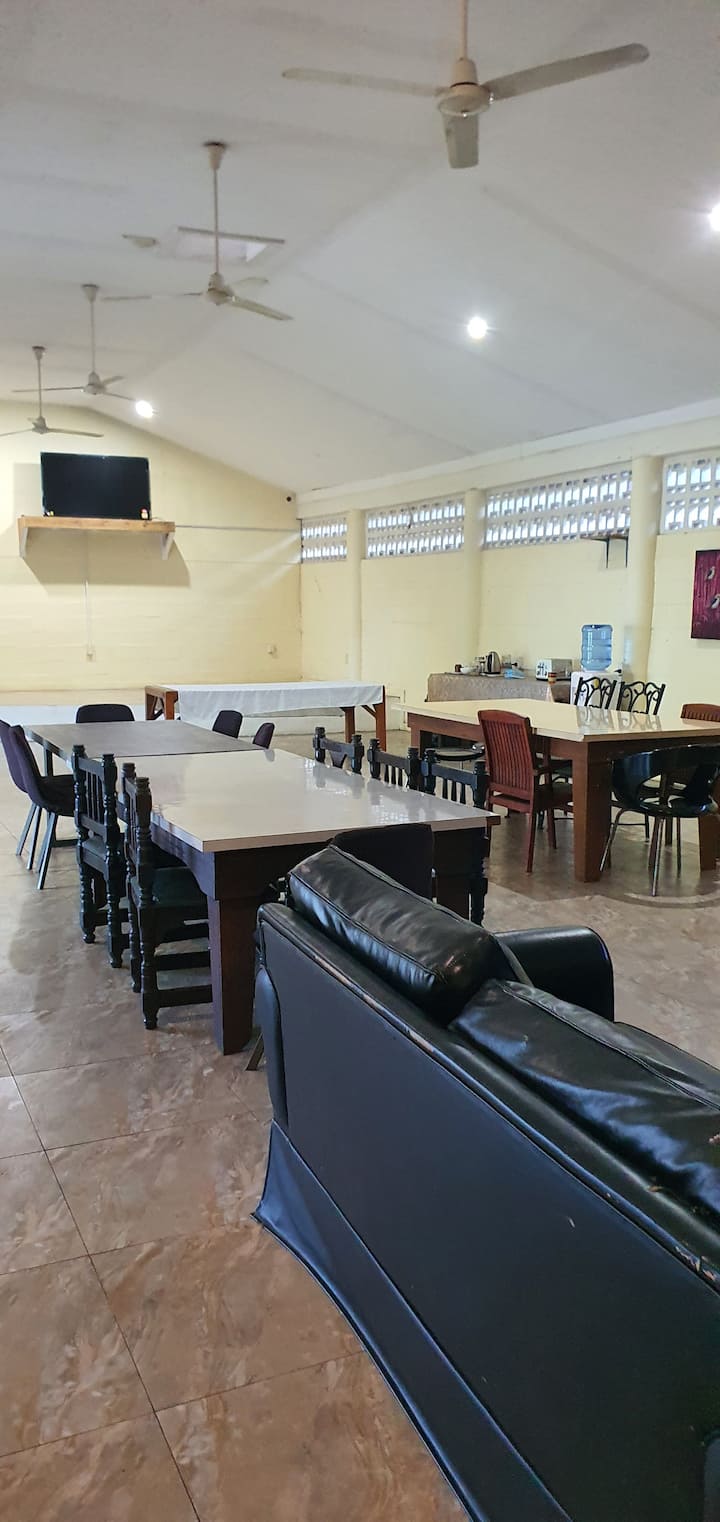 Family Ensuite · Pool & Breakfast · 4 Adults - Apia