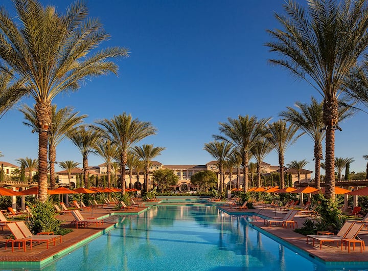 Resort Style 2b2b Apartment | Incredible Location - Lake Forest, CA