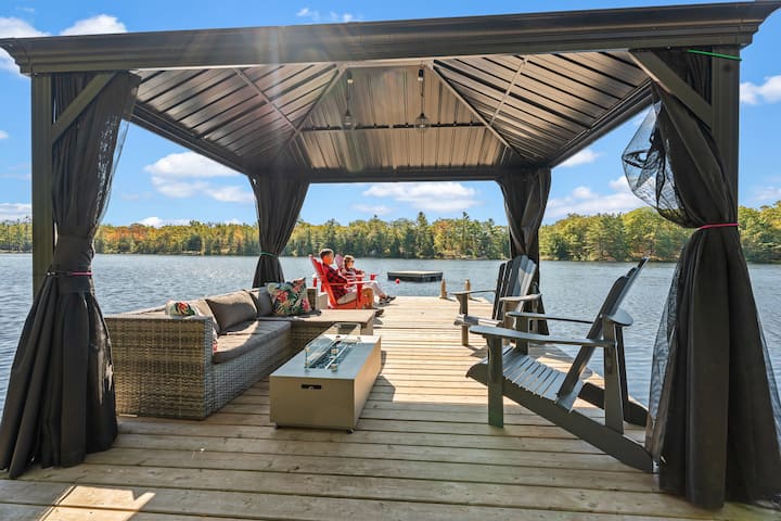 Waterfront Cottage Retreat W/ Dock & Firepit - Bala (Canada)