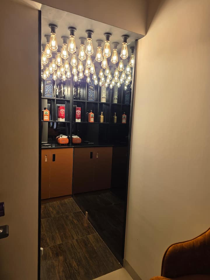 Luxury Party Pad! 
Niché 3 Bhk - Mumbai