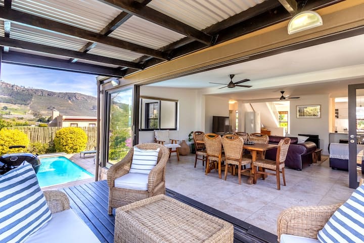 Charming Home In Central Franschhoek - Franschhoek