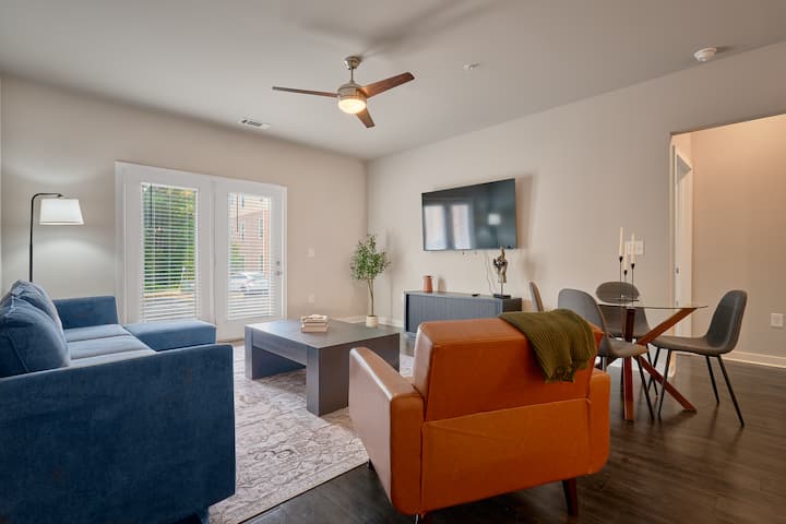 3bd Sanctuary Stone's Throw From Dt Clayton - Clayton, NC