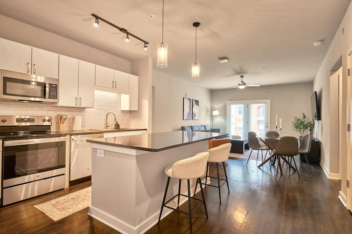 3bd Sanctuary Stone's Throw From Dt Clayton - Clayton, NC