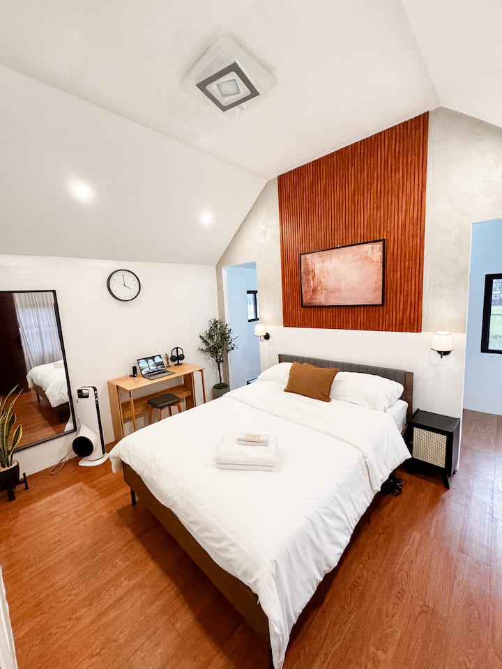 Nosso Canto: Modern Loft W/ Mountain View - Arayat