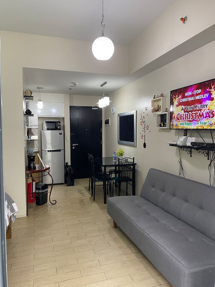 81 Newport Boulevard C1-7n Condominium Cozy Room - Pasay