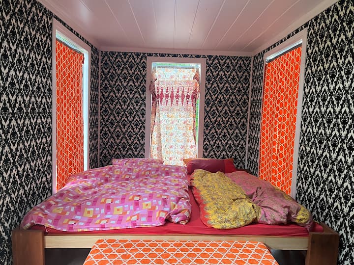 Hippy Wohnmobil Mitten Auf St. Pauli - Hamburgo