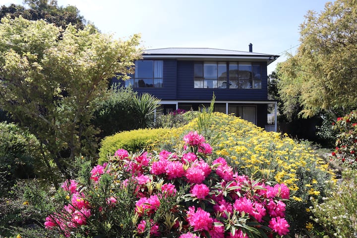 Beachside Bliss - Bruny Island