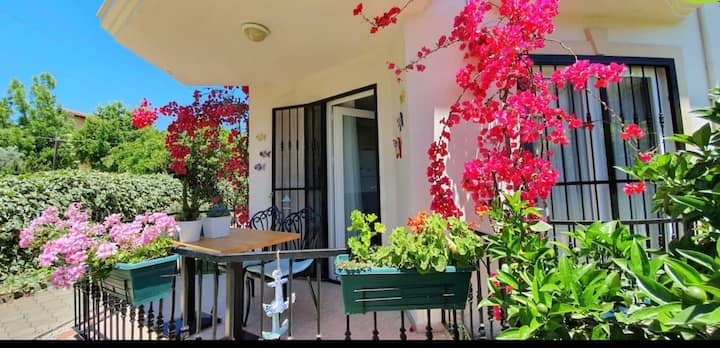 Fethiye'de Havuzlu Sitede 1+1 - Fethiye