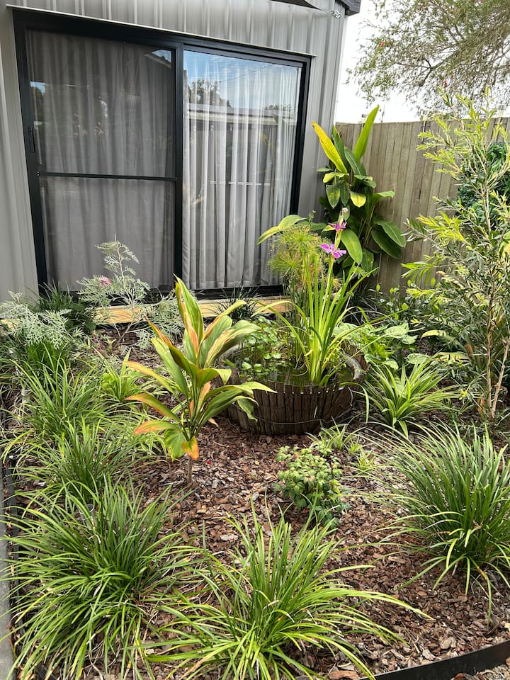 Petals & Pups - Bundaberg Central