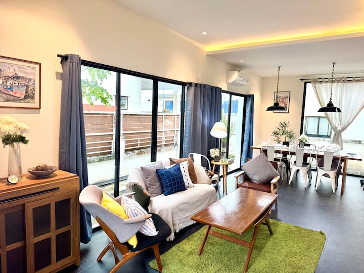 Café-style 4br Home | Shared Pool | Near Kadfarang - Hang Dong