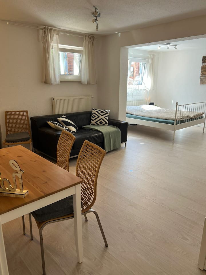 Gemütliche & Moderne Wohnung Mit Küche Und Charme - Reutlingen