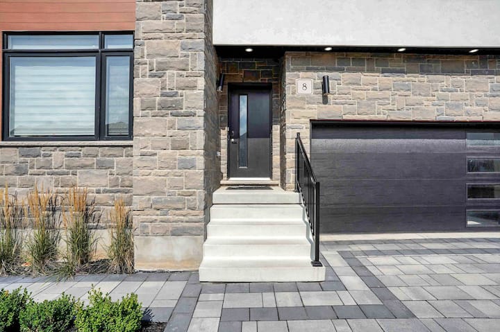 Chic & Spacious 5 Bdroom/5.5 Bath House - Burford