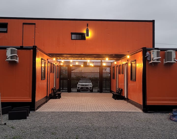 Suíte A 50 Metros Da Praia
Ar Condicionado Wifi
-A - Itapoá