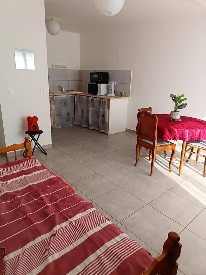 Charmant Appartement Centre-ville Au Calme. - Manosque