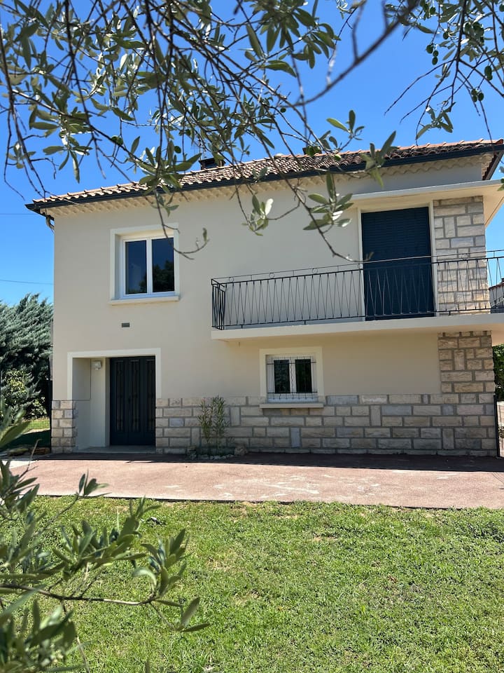 Charmante Maison Avec Un Jardin Clôturé Et Privé - Saint-Paul-Trois-Châteaux