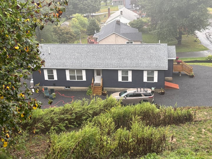 Stay And Play - Hudson, NY