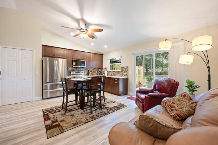 The Funky Monkey Hangout - Palm Bay, FL