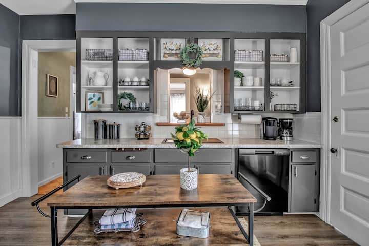 Heritage House Hideaway: Walk To The Falls! - Niagara Falls, NY