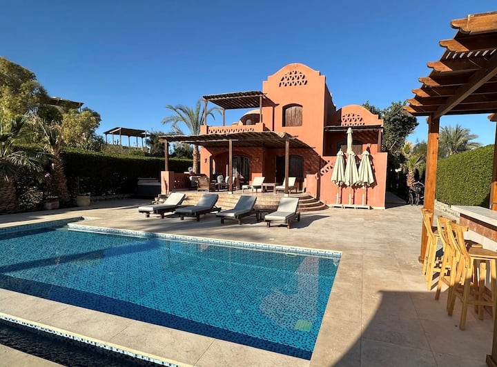 Villa Y40-3br Verwarmd Zwembad & Jacuzzi, El Gouna - Hurghada