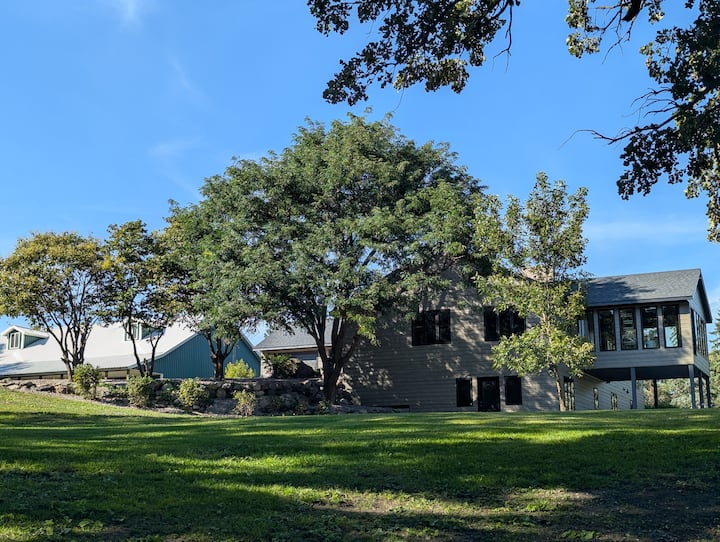 Lakeside Bliss * Sleeps 20 - Wheeler Lake, Atwater