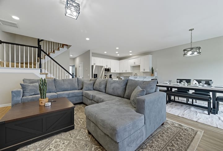 The Meridian: Sunrise Escape In Hampton - Newport News, VA