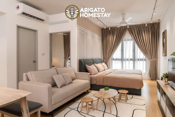 Splashmania Stay | 5 Pax | Netflix | Near Klia - Banting