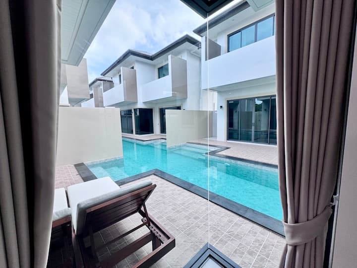 New 3 Bedroom Villa, Pool Access, Bay Sand Villa 1 - 푸켓