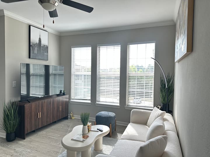 Chic 1br Retreat In Magnolia | Near The Woodlands - The Woodlands, TX