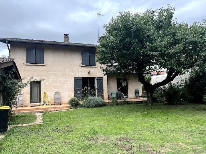 Maison De Village Sur Terrain Clos - Saint-André-de-Corcy