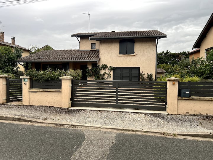 Maison De Village Sur Terrain Clos - Saint-André-de-Corcy