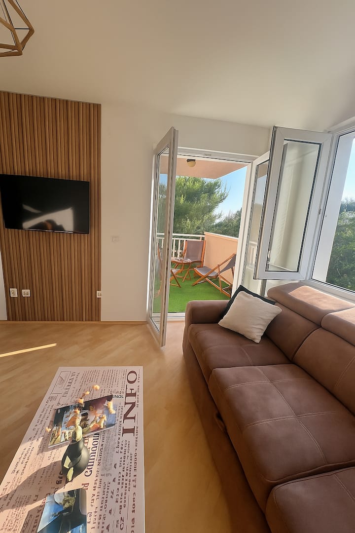 Melissa Beach Two Bedroom Apartment With Balcony - Brela