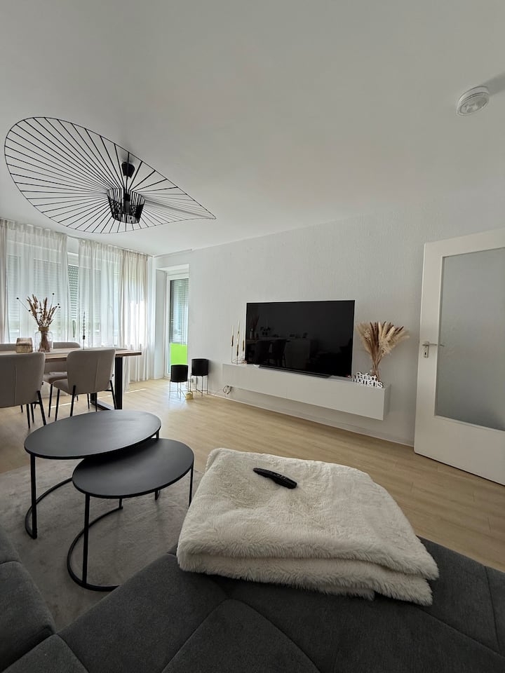 Möbilierte 2-zimmer-wohnung Nahe Ph & Faka - Ludwigsburg