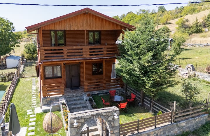 Green Forest Villa - Эдеса