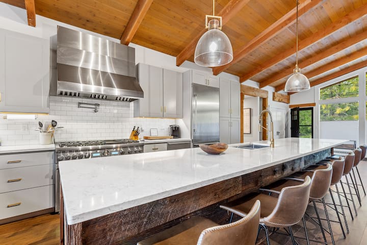 Mountain Songbird - Killington, VT