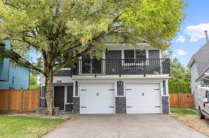 Suite W/ Full Kitchen, Queen Bed & Queen Sofa Bed! - Aldergrove